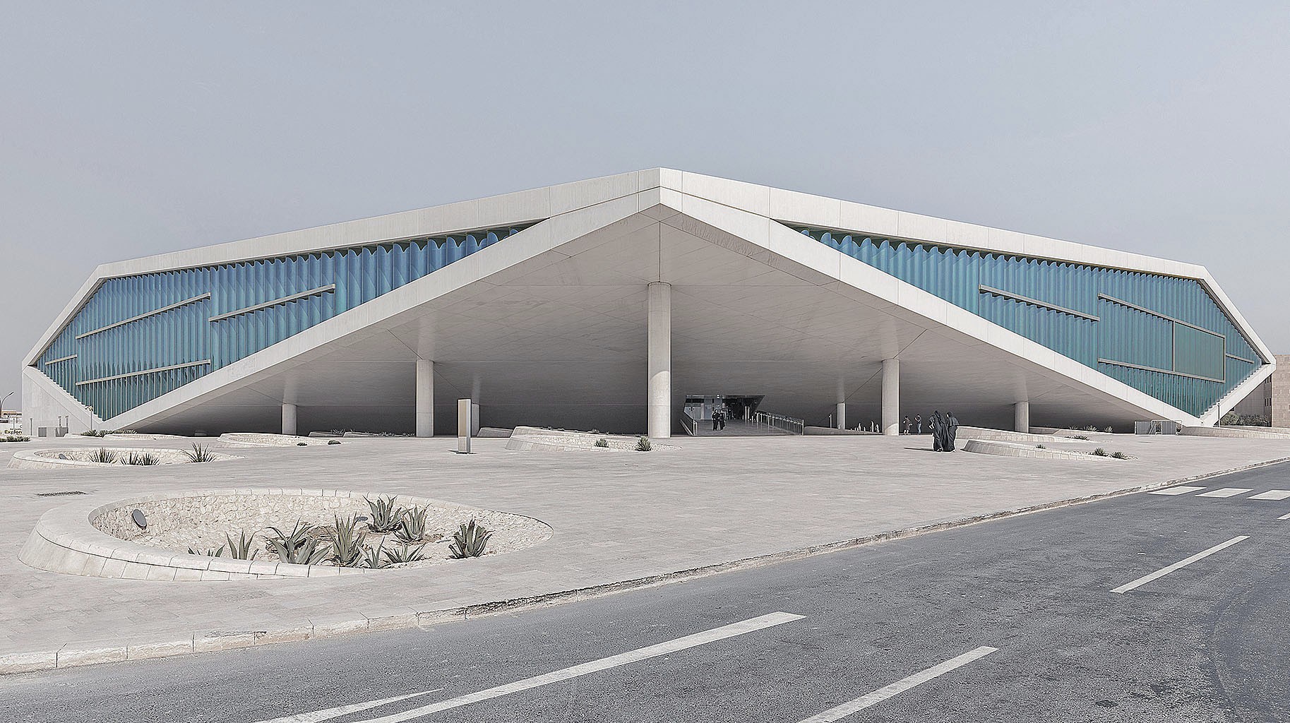 Qatar National Library | CRICURSA Curved Glass XXL Size